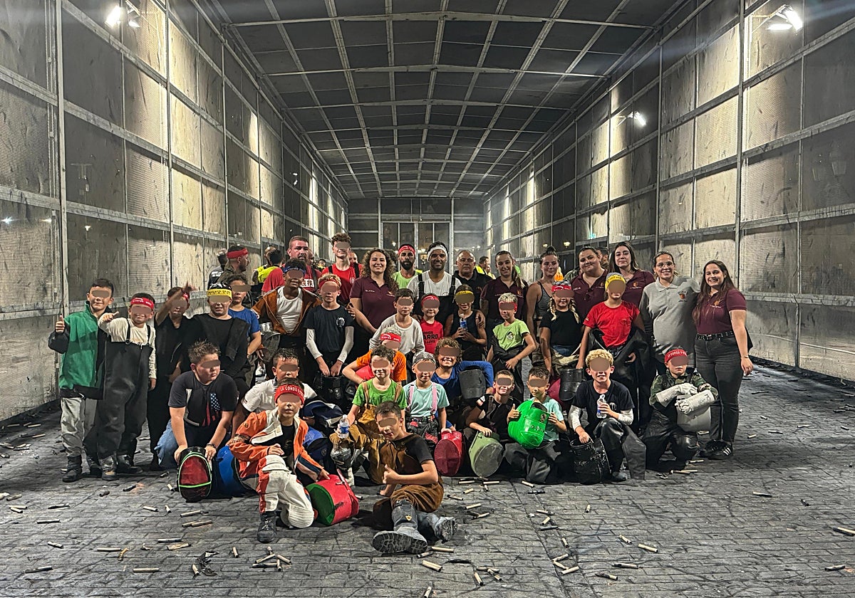 El cohetódromo de Paterna acoge las tiradas Querubín, Infantil y Juvenil en una noche dedicada ...